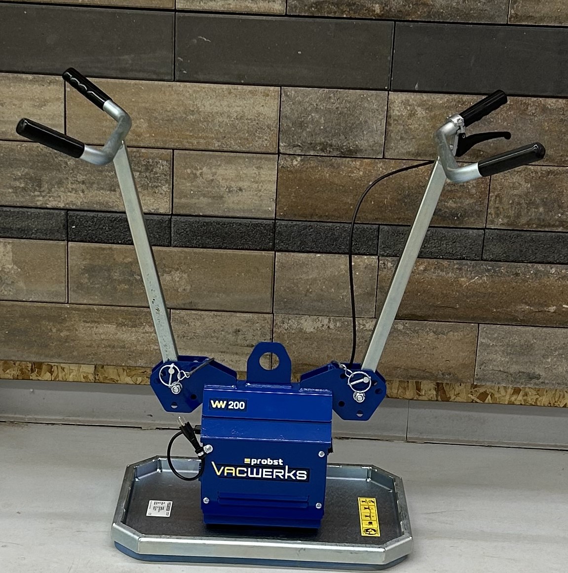 Vacuum Paver Lift - Middleton Farmers Cooperative